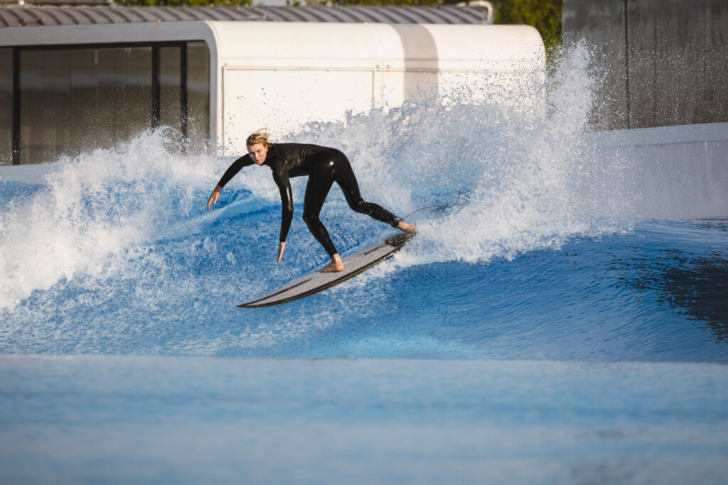 Endless Surf Unveils Next-Gen Wave Tech in Munich Surf Park: O2 ...